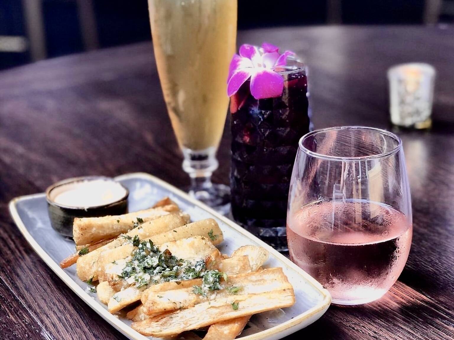 10 Amazing Rooftop Happy Hour Deals in Chicago