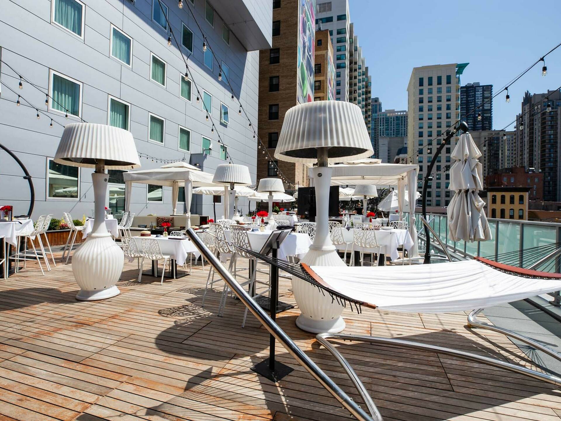 10 Amazing Rooftop Happy Hour Deals in Chicago