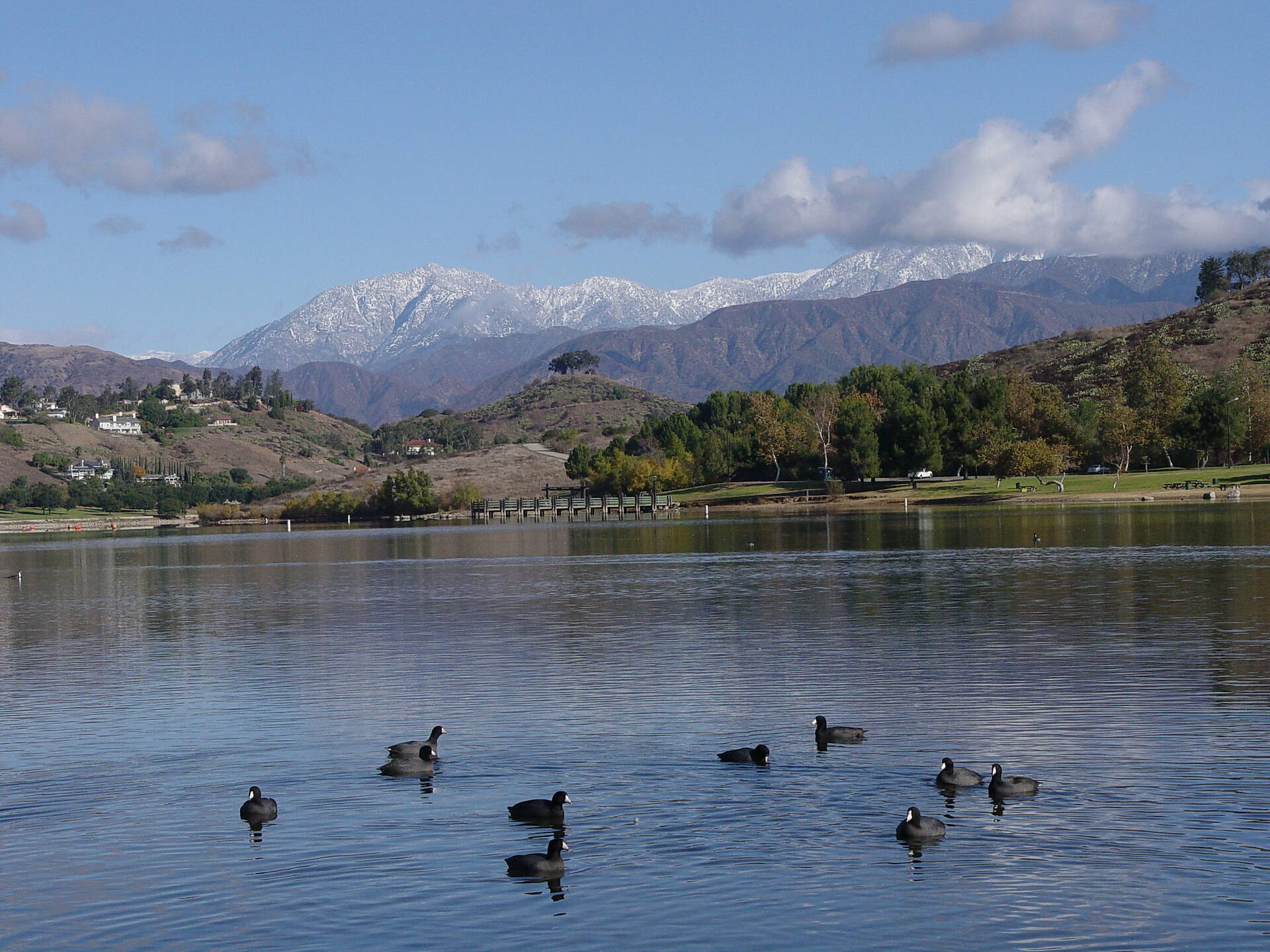 6 Best Lakes Near Los Angeles to Swim, Boat and Hike