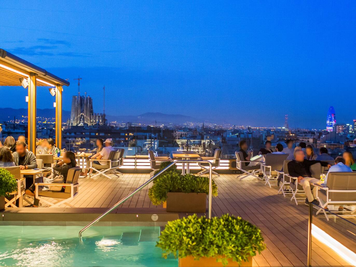 Best Rooftop Bars in Barcelona: Hotels, Pools, Cocktails And More ...