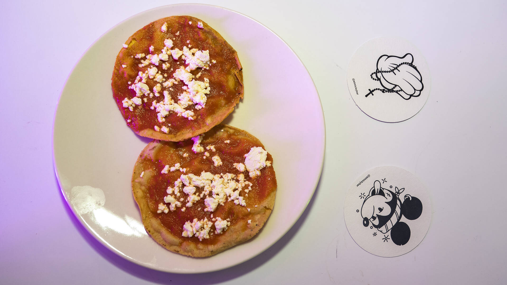 El Micky, un bar con noches de jazz y antojitos chiapanecos