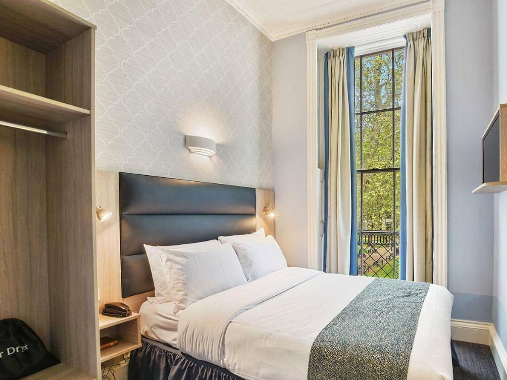 12 Best Budget Hotels London for 2025