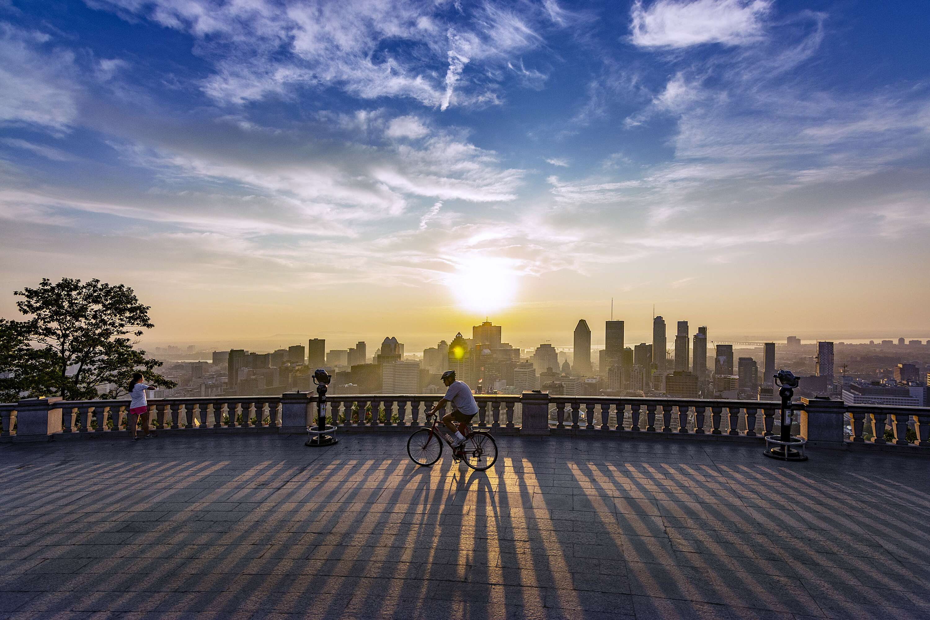 Blue Supermoon 2023 Montreal: How & When To See Rare Phenomenon Tonight