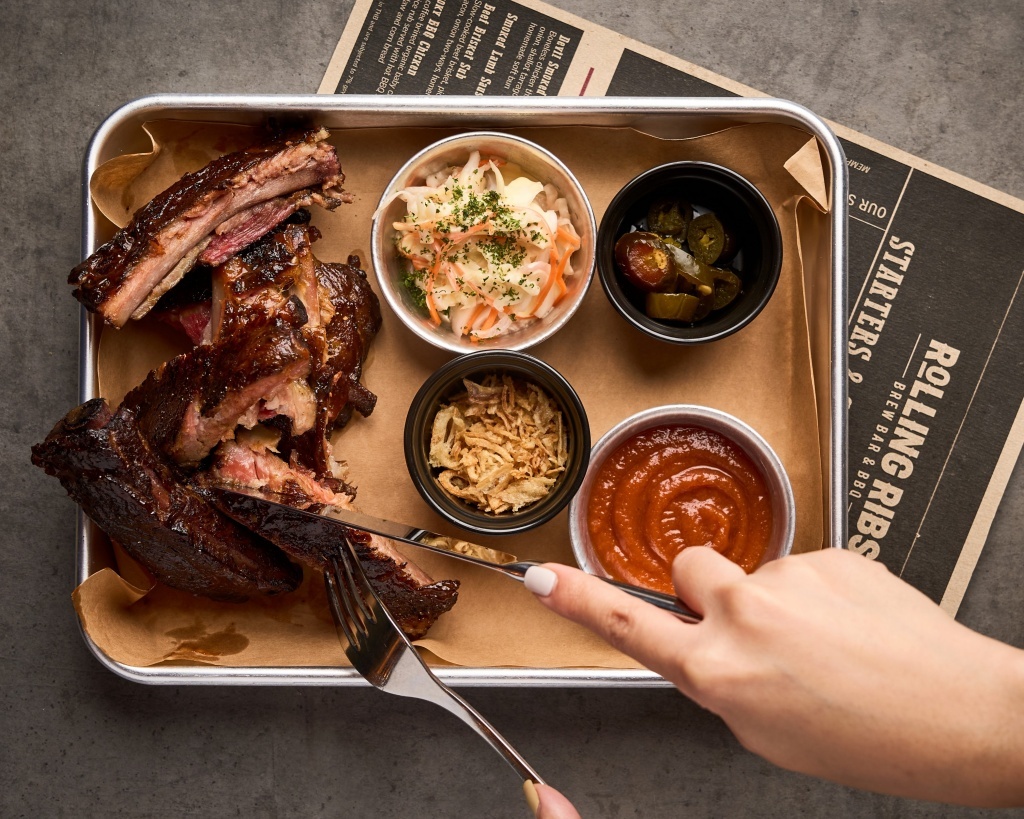 Rolling Ribs Brew Bar & BBQ | Restaurants in Surawong, Bangkok