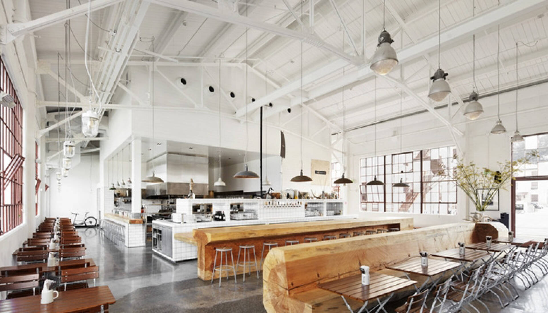 Check out the 12 Best Bars for Singles Seeking Love in San Francisco