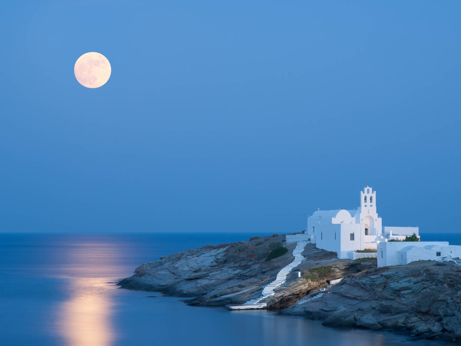 10 Best Greek Islands According To An Expert