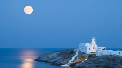10 Best Greek Islands According To An Expert