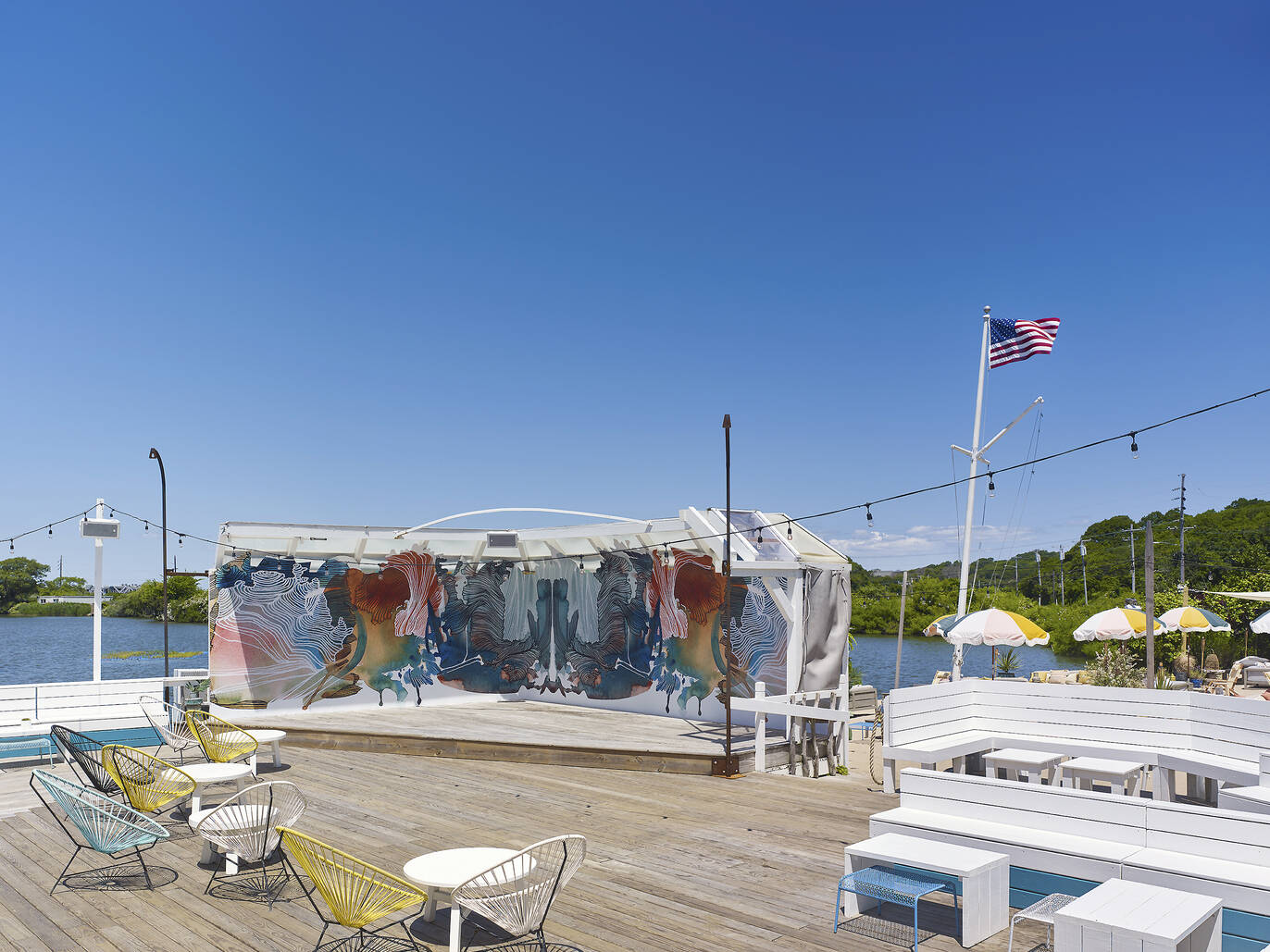 8 Best Montauk Bars to Party for the Summer