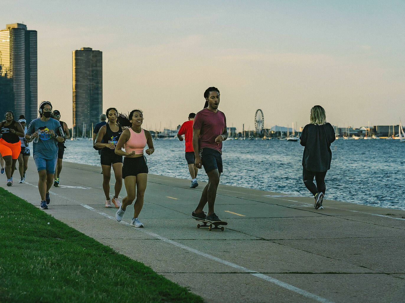 19 Best Chicago Running Clubs to Keep You Motivated