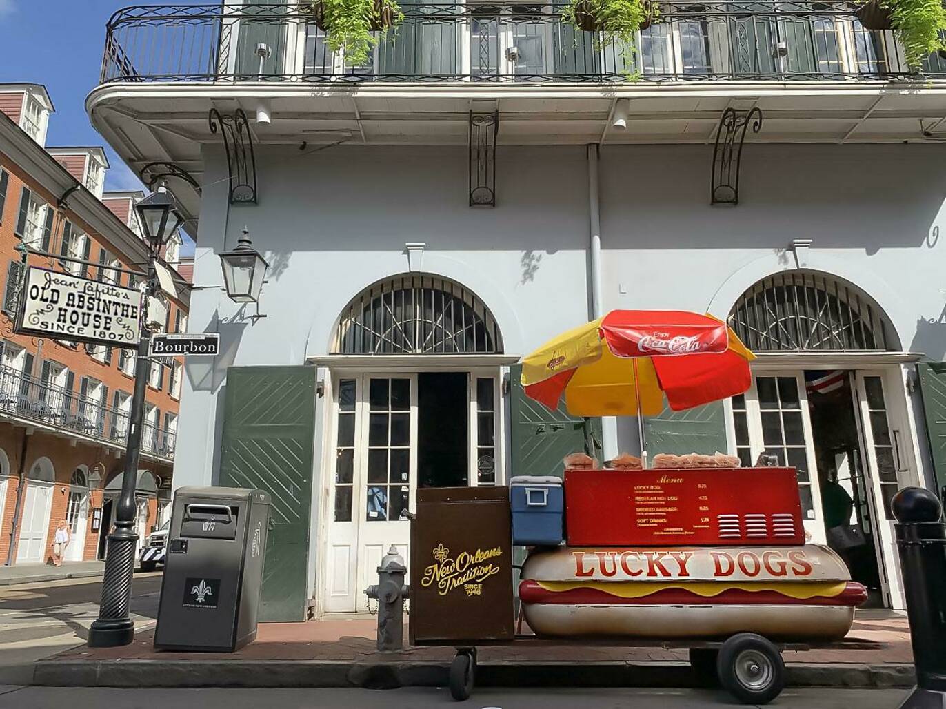 22 of the Spookiest Haunted Bars and Restaurants in America