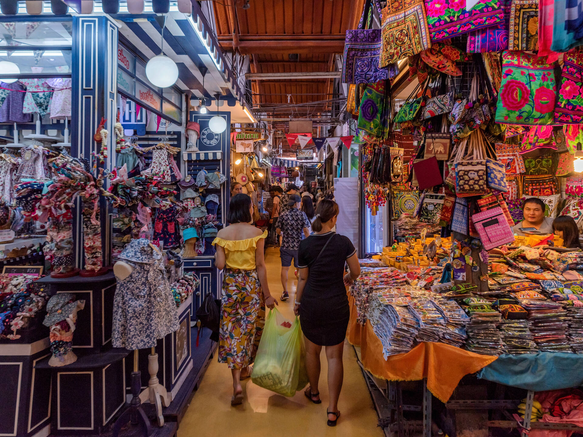 Chatuchak Weekend Market Guide