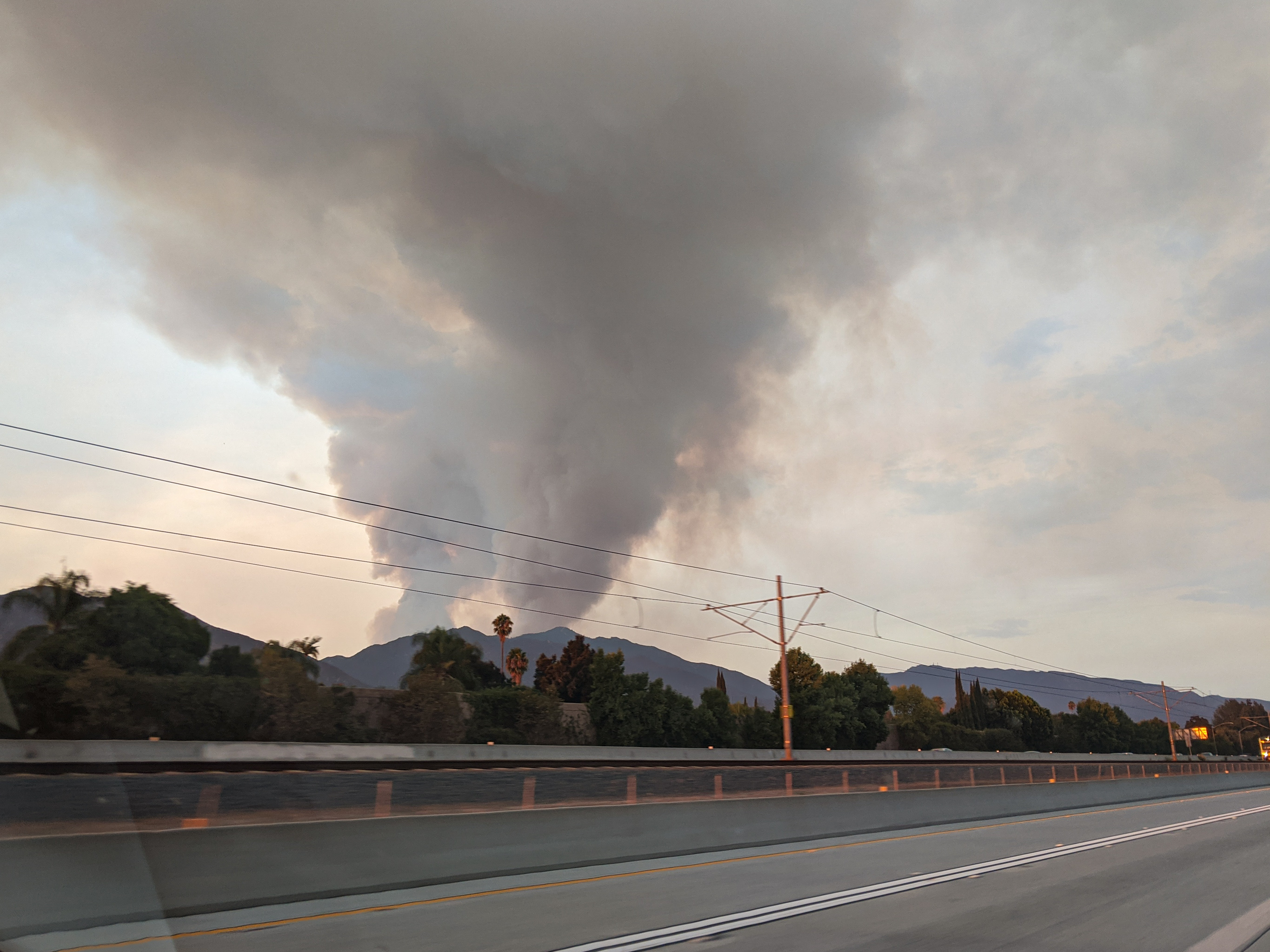 The California Smoke Spotter app can forecast how bad wildfire smoke ...