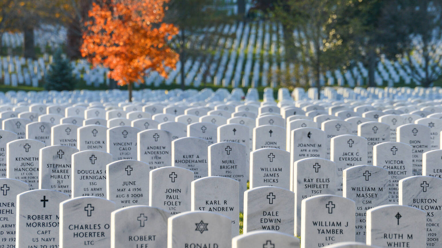 19 Most Beautiful Cemeteries in the U.S. to Visit Year Round