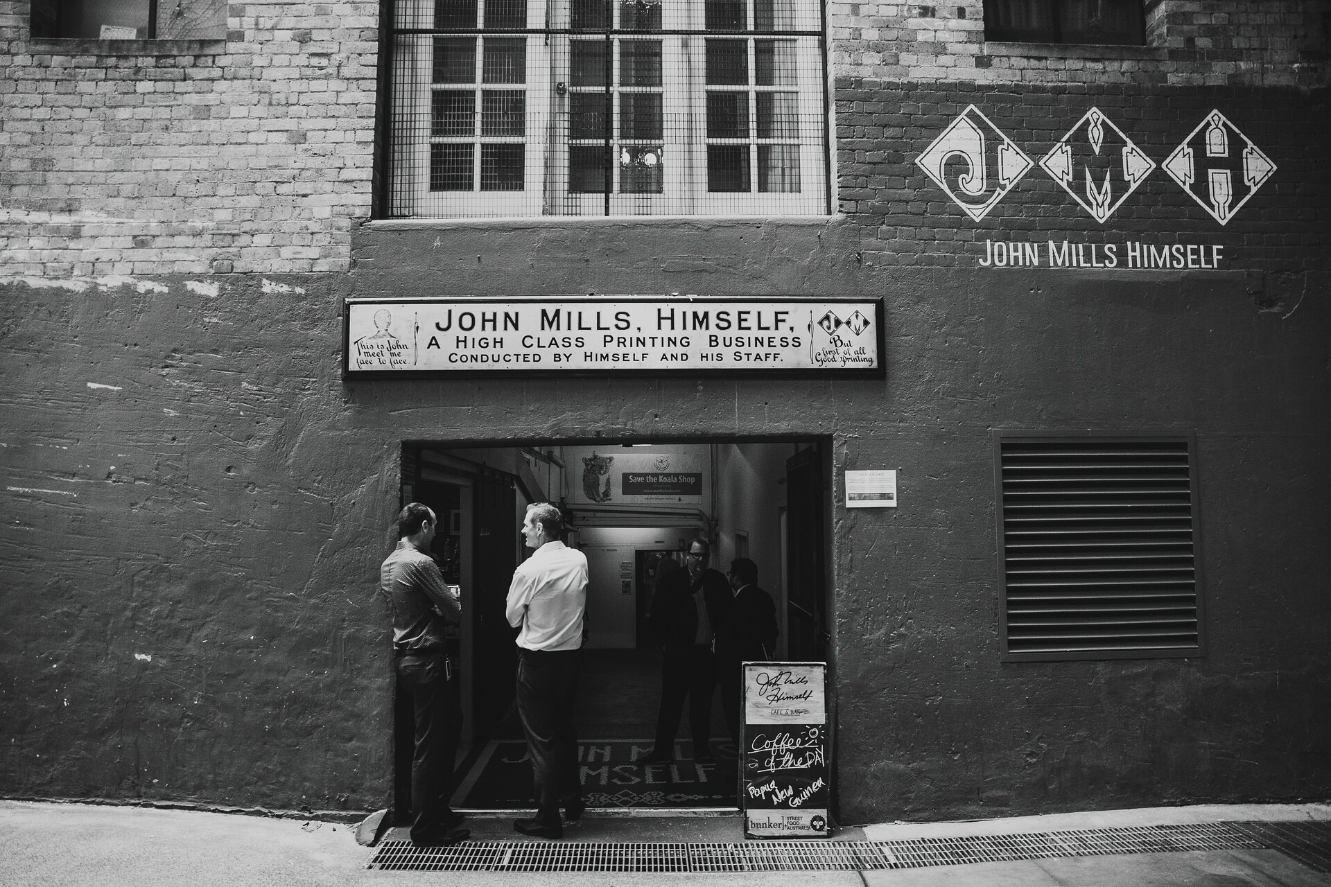 John Mills Himself | Vibrant bar for coffee and specialty cocktails in Brisbane