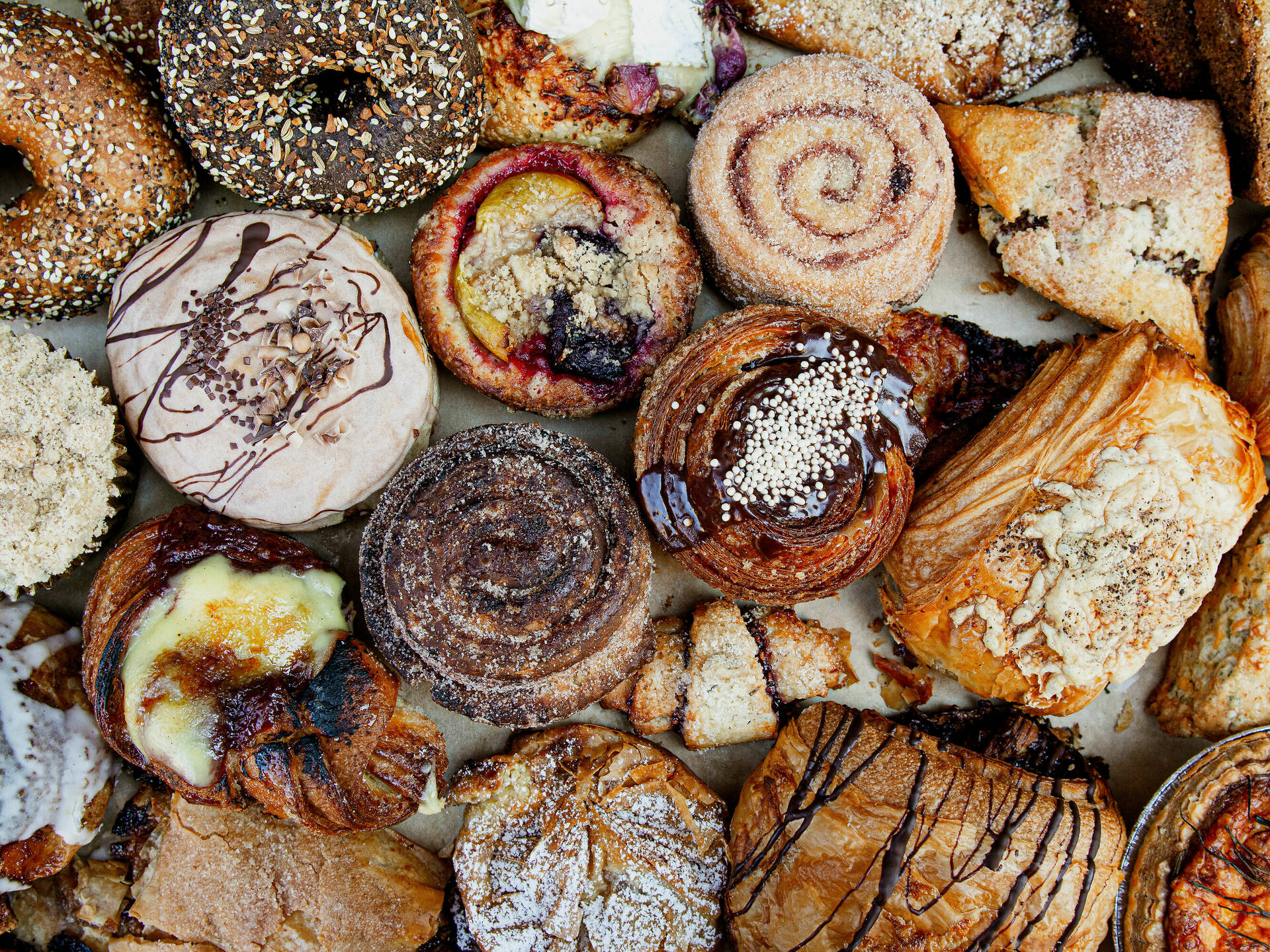 35 Amazing Bakeries in Chicago for Cakes, Pastries and Coffee