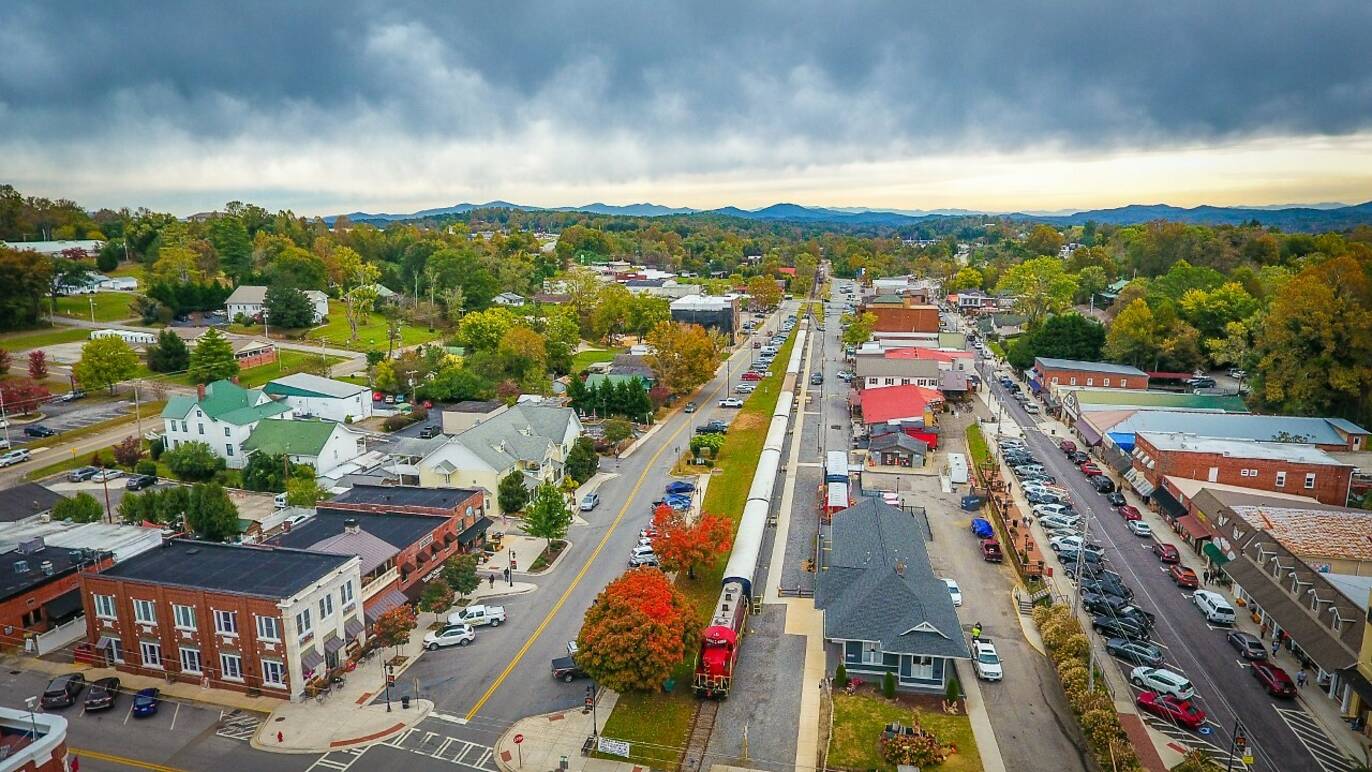 These Are the Best Fall Foliage Train Rides in the U.S.