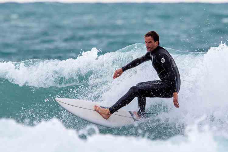 See surfers to the waves in Croatia