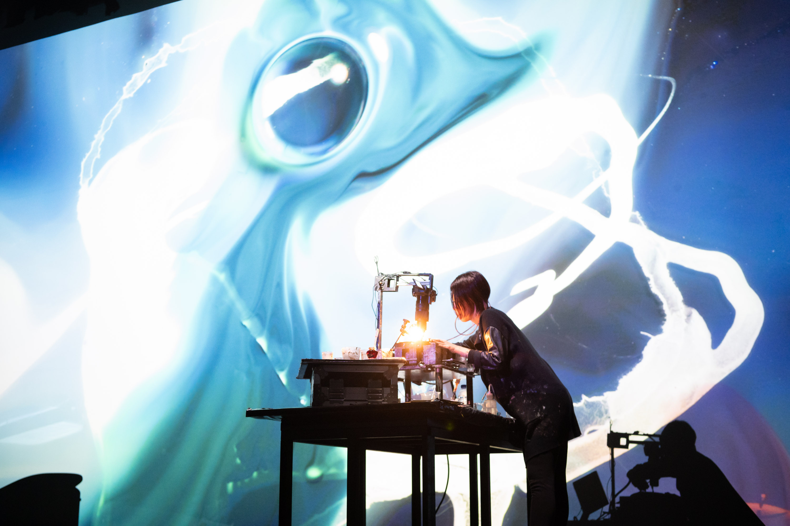 池田亮司らが参加、電子音楽とデジタルアートの祭典「MUTEK.JP」が渋谷で開催