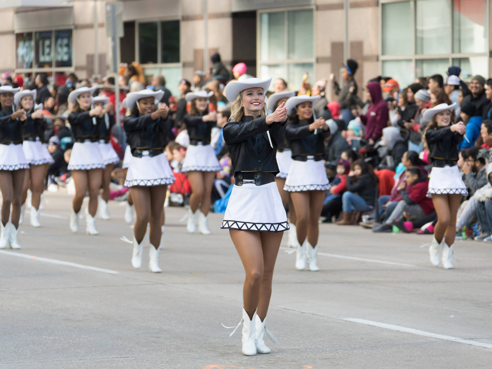11 Best Thanksgiving Day Parades To Celebrate Turkey Day