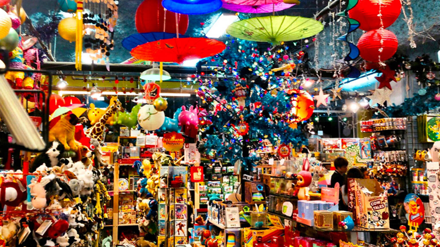 24 Best Toy Stores in the USA for Gifts, Dolls and Play Things