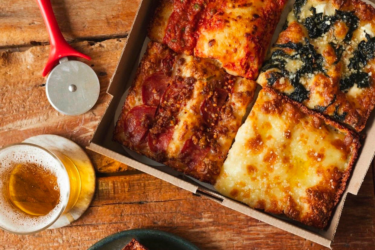 Five Squared Pizza | Restaurants in River North, Chicago