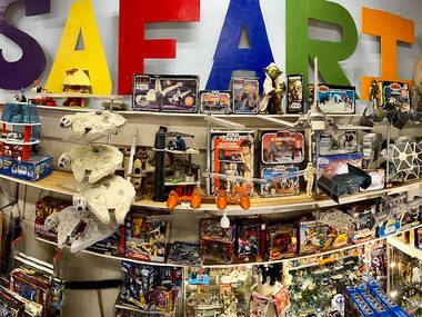 24 Best Toy Stores in the USA for Gifts, Dolls and Play Things