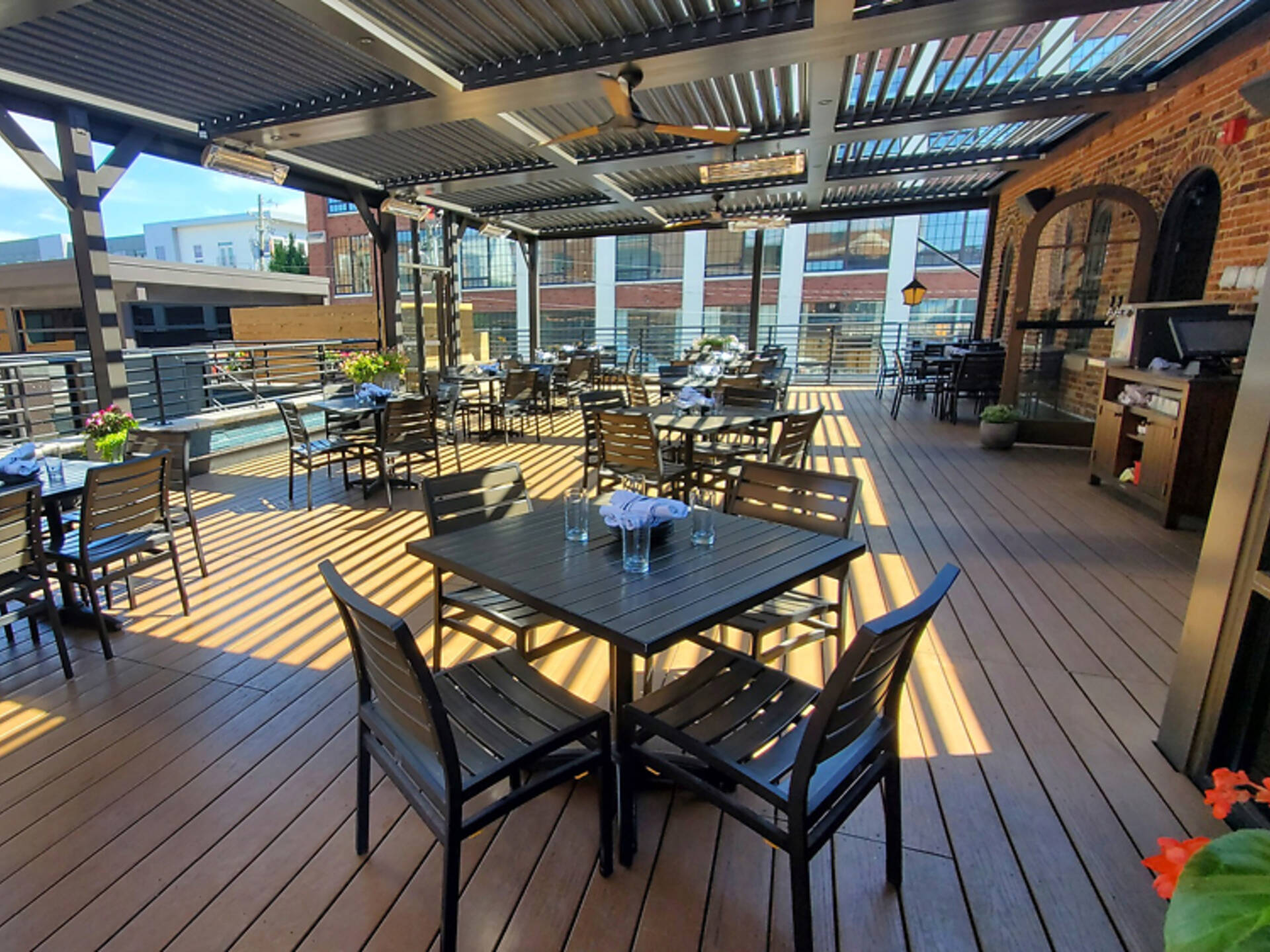 10 Best Restaurants in Indianapolis To Book Right Now
