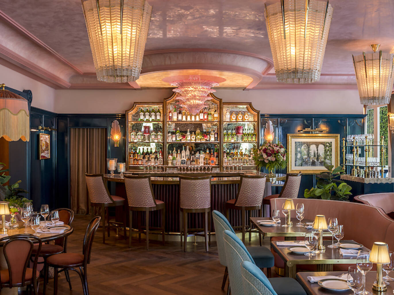 16 Miami Brunch Spots For Flowing Drinks, Fluffy Eggs and Great Views