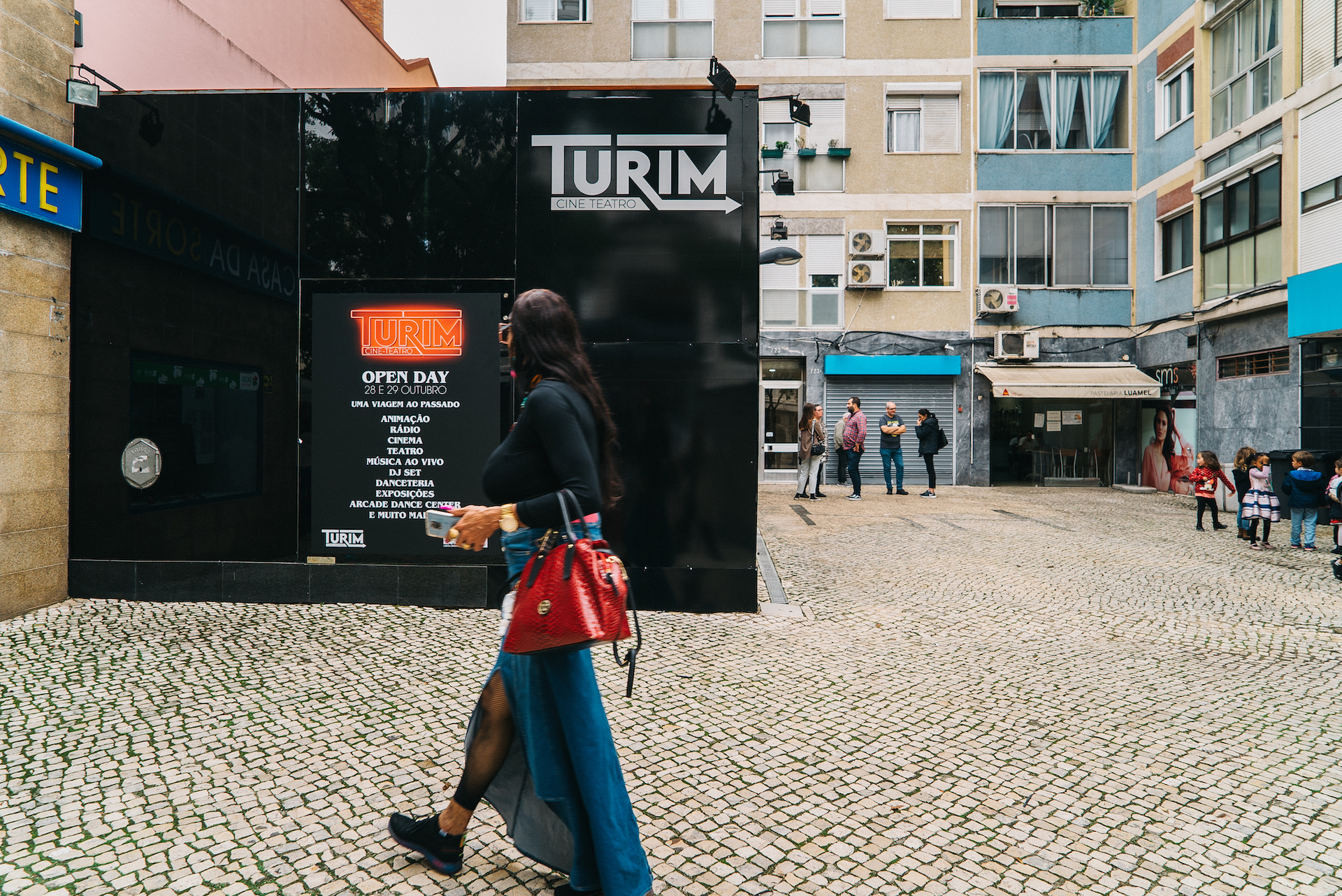 Cine-teatro Turim: atraso na entrega de elevador volta a adiar reabertura