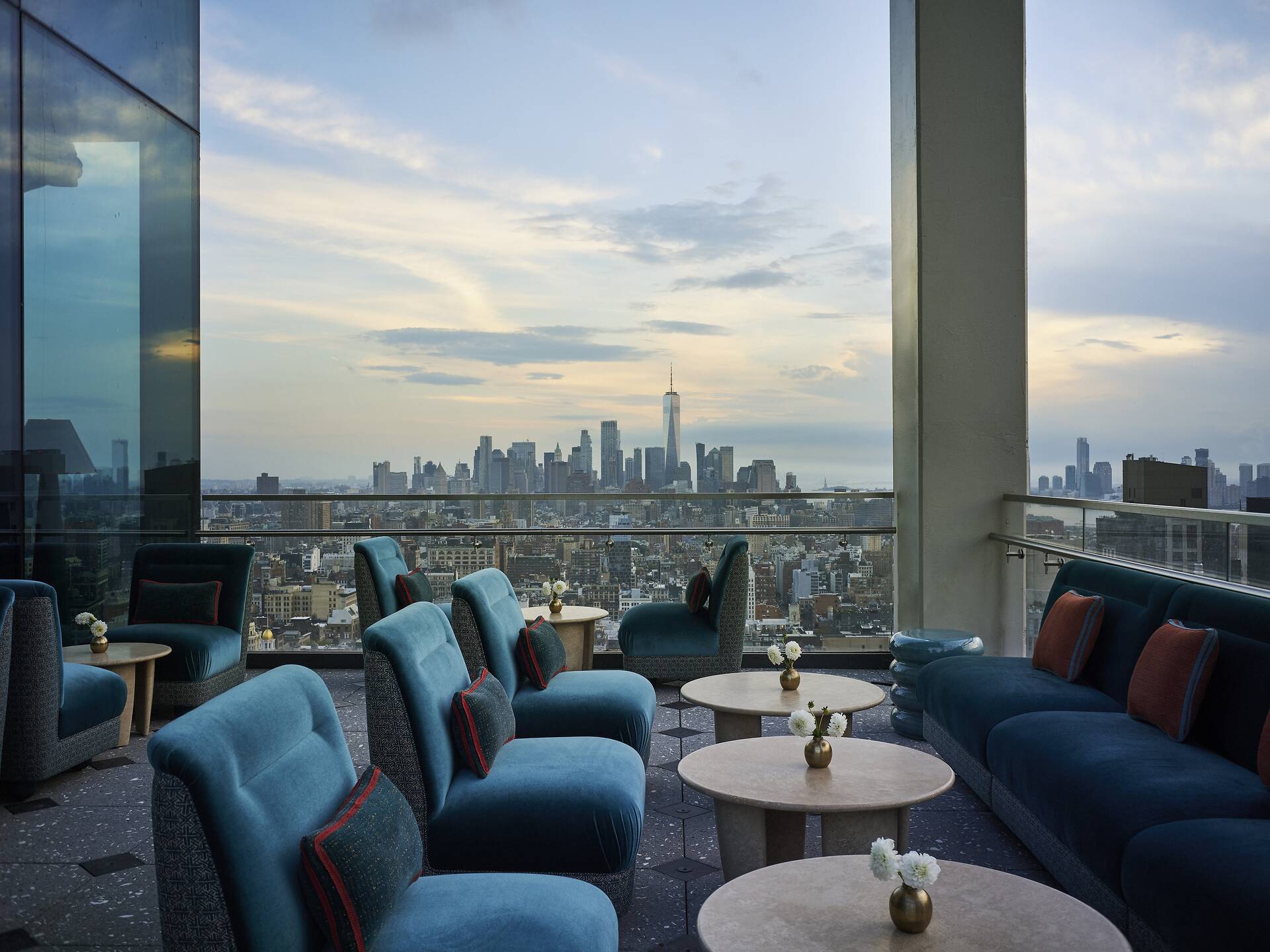 19 Best Rooftop Bars in NYC to Drink With a View