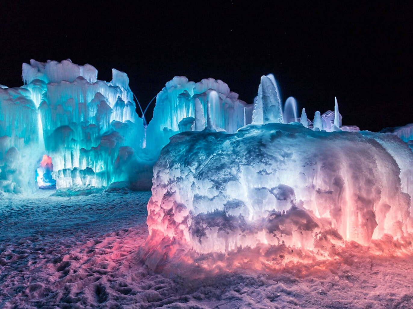 10 Best Winter Festivals in the US to See Ice Sculptures And Snow