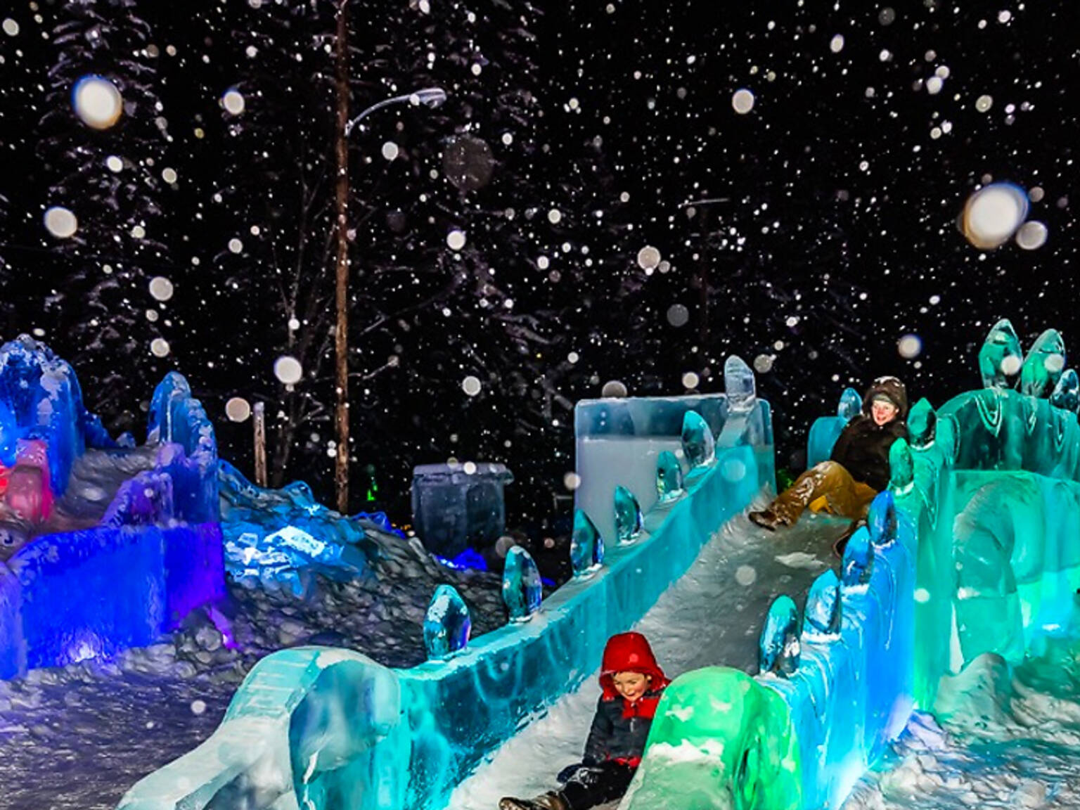 10 Best Winter Festivals in the US to See Ice Sculptures And Snow