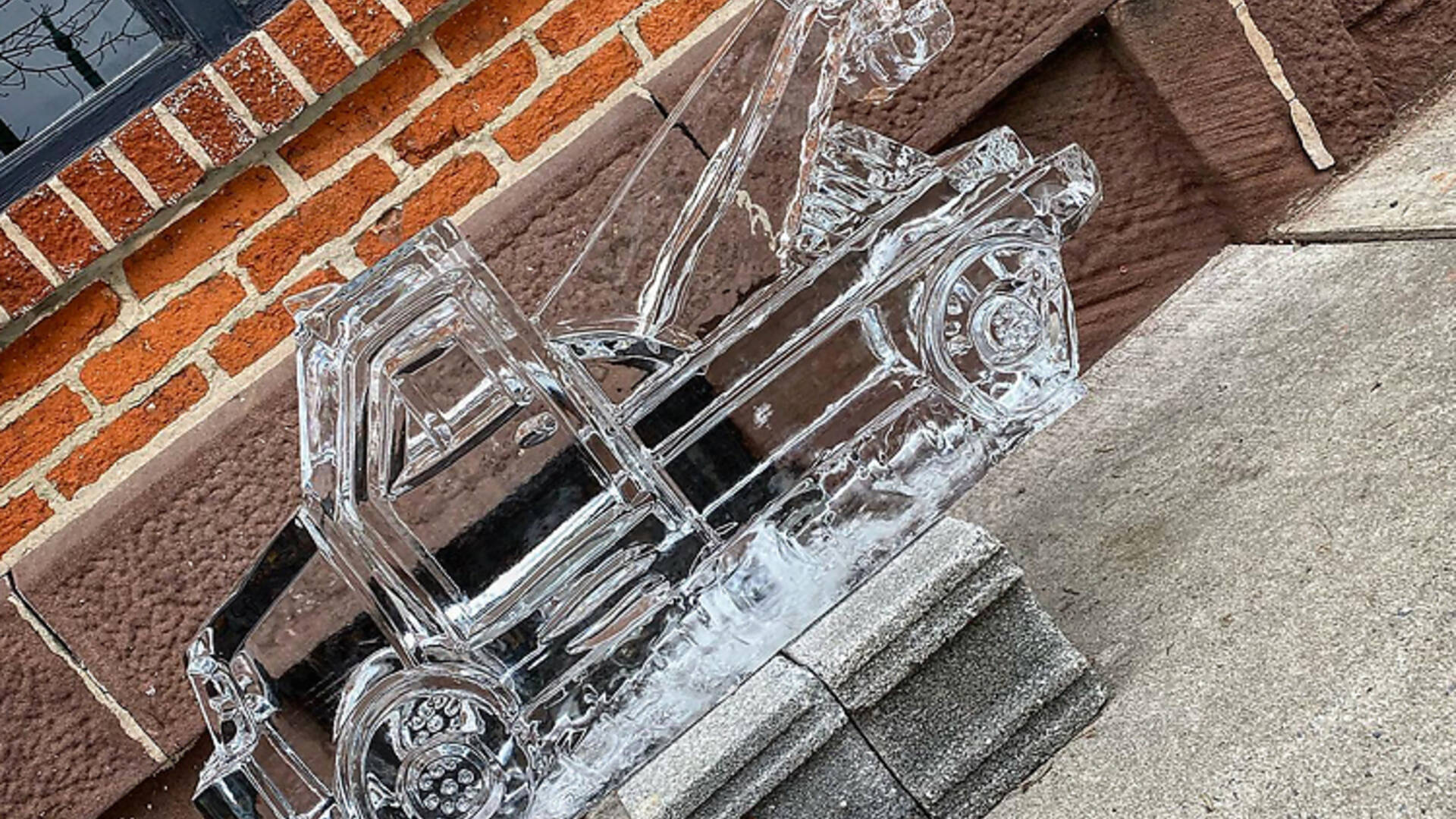 10 Best Winter Festivals in the US to See Ice Sculptures And Snow