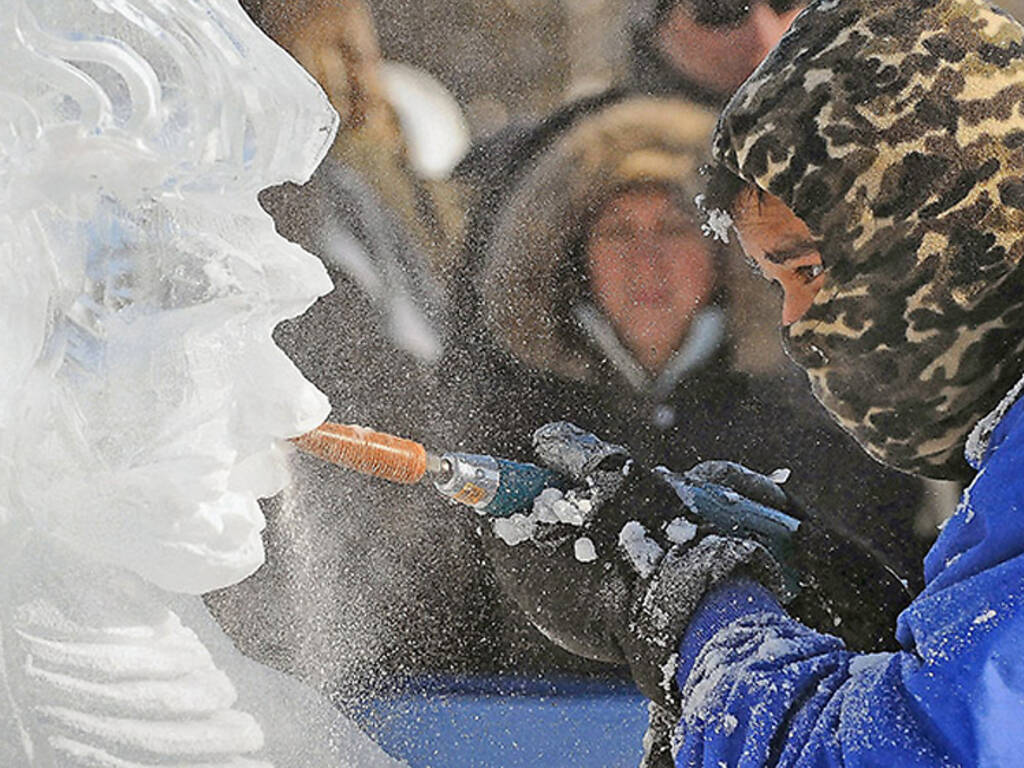10 Best Winter Festivals in the US to See Ice Sculptures And Snow