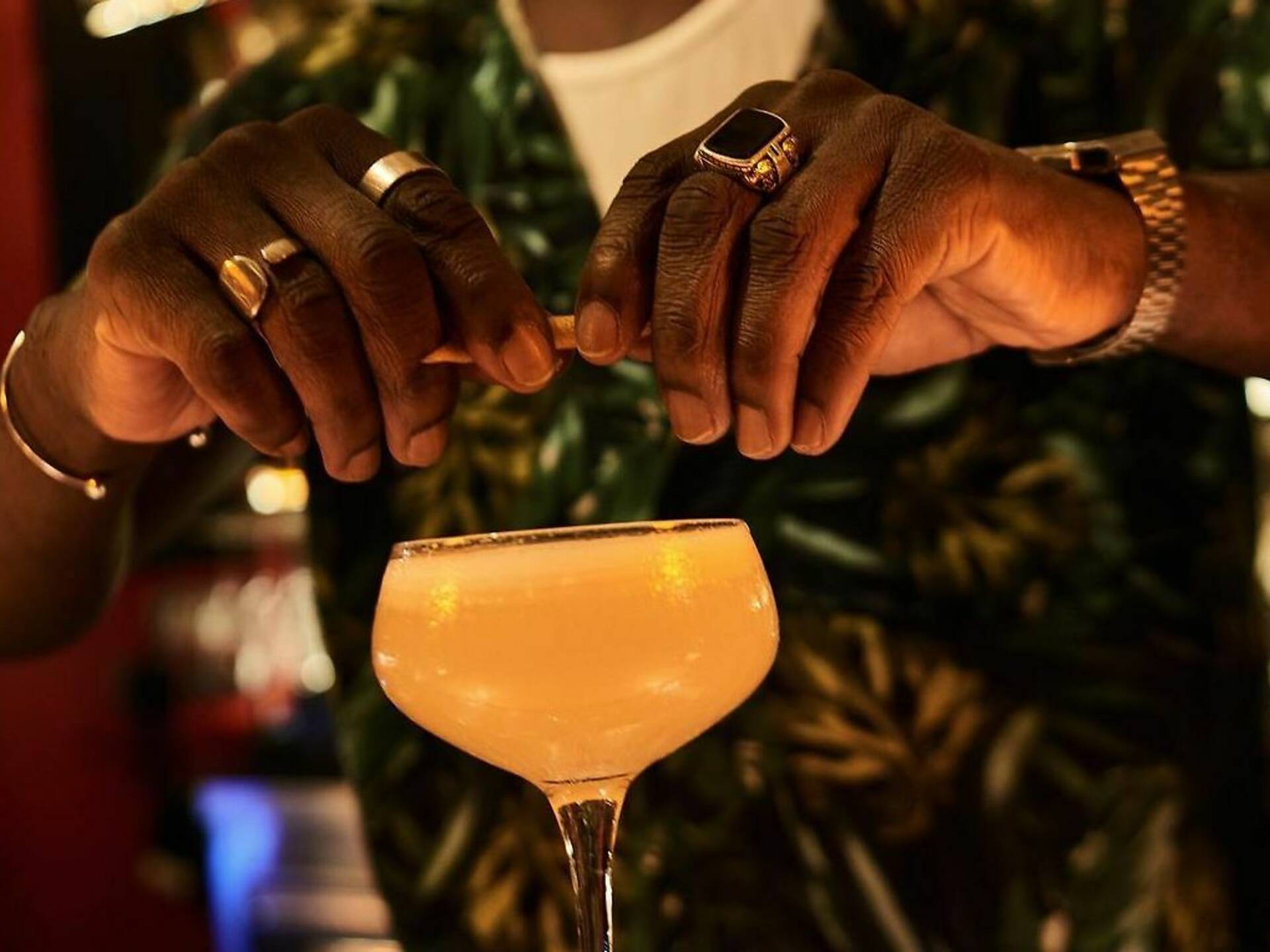 The 13 Best Speakeasies In Paris