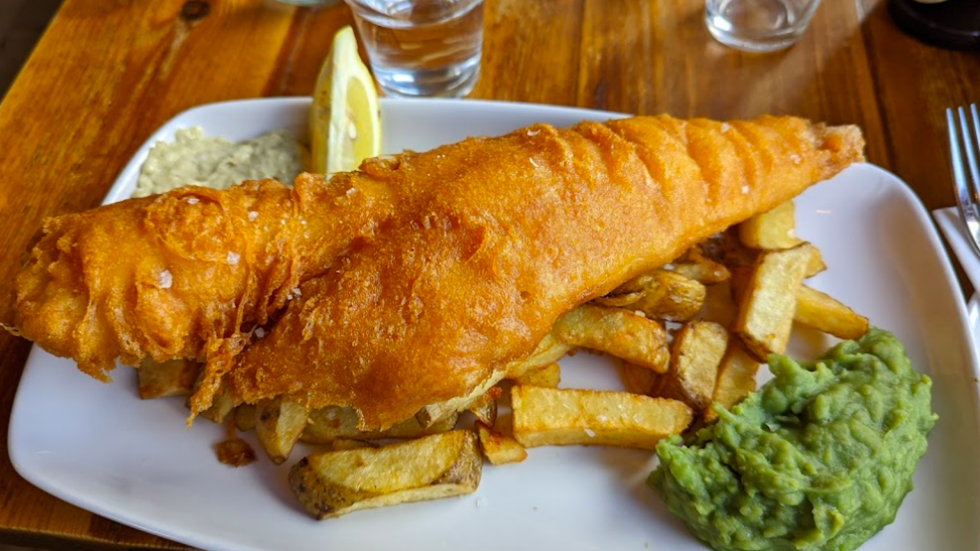 17 Best Fish and Chips in the UK | Best Chippies and Fish Restaurants