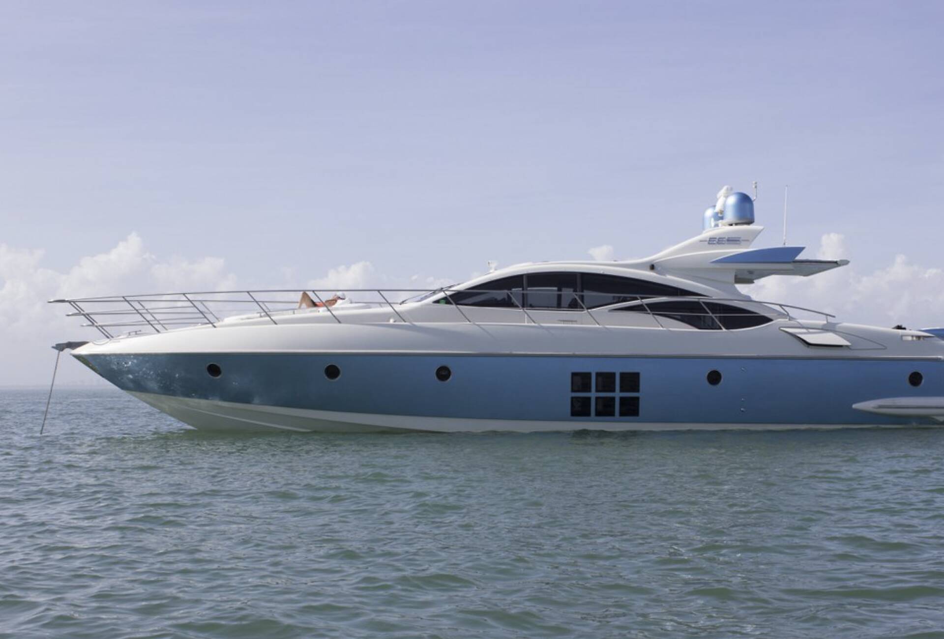 10 Best Boat Rentals in NYC for 2025