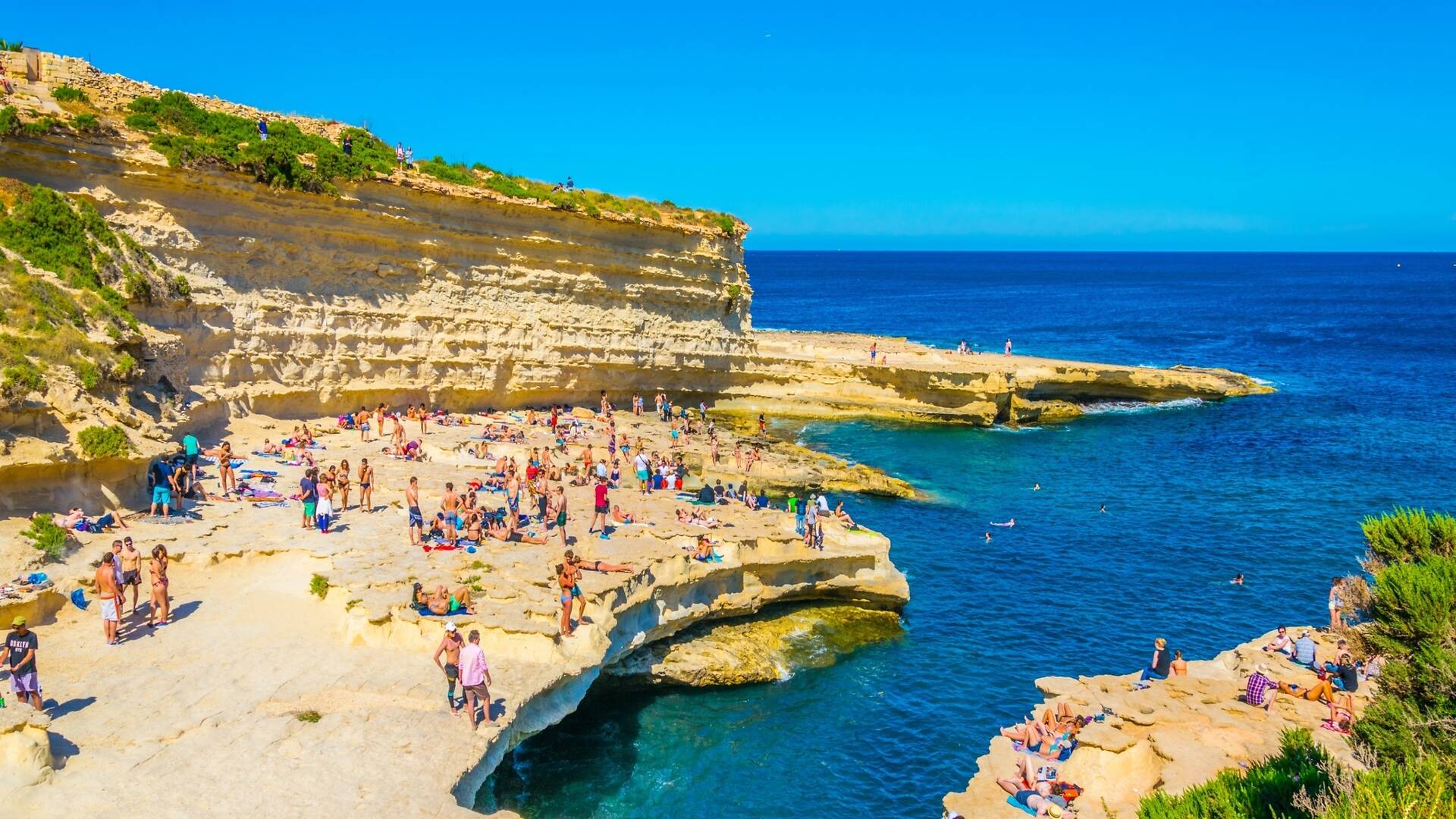 9 Best Beaches in Malta, Gozo and Comino
