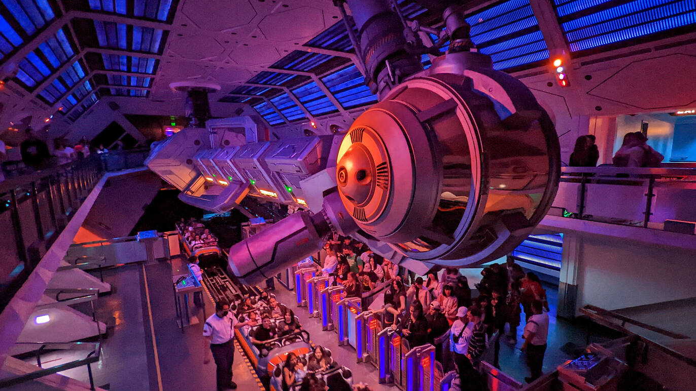 9 Disneyland Tips to Make the Most of Your Visit