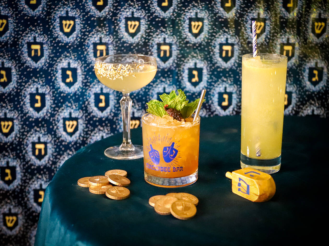 NYC holiday pop-up bars with festive cocktails this season