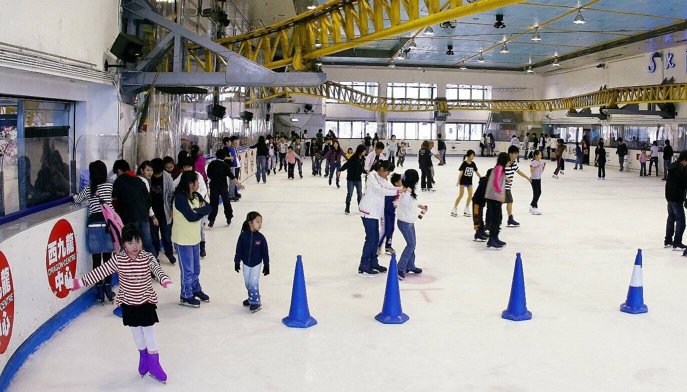7 Best ice skating rinks in Hong Kong