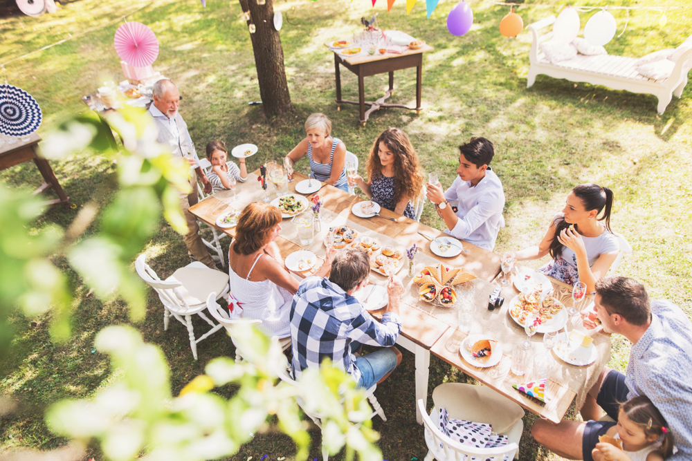 Melbourne Social Club Christmas Picnic Lunch | Things to do in Melbourne