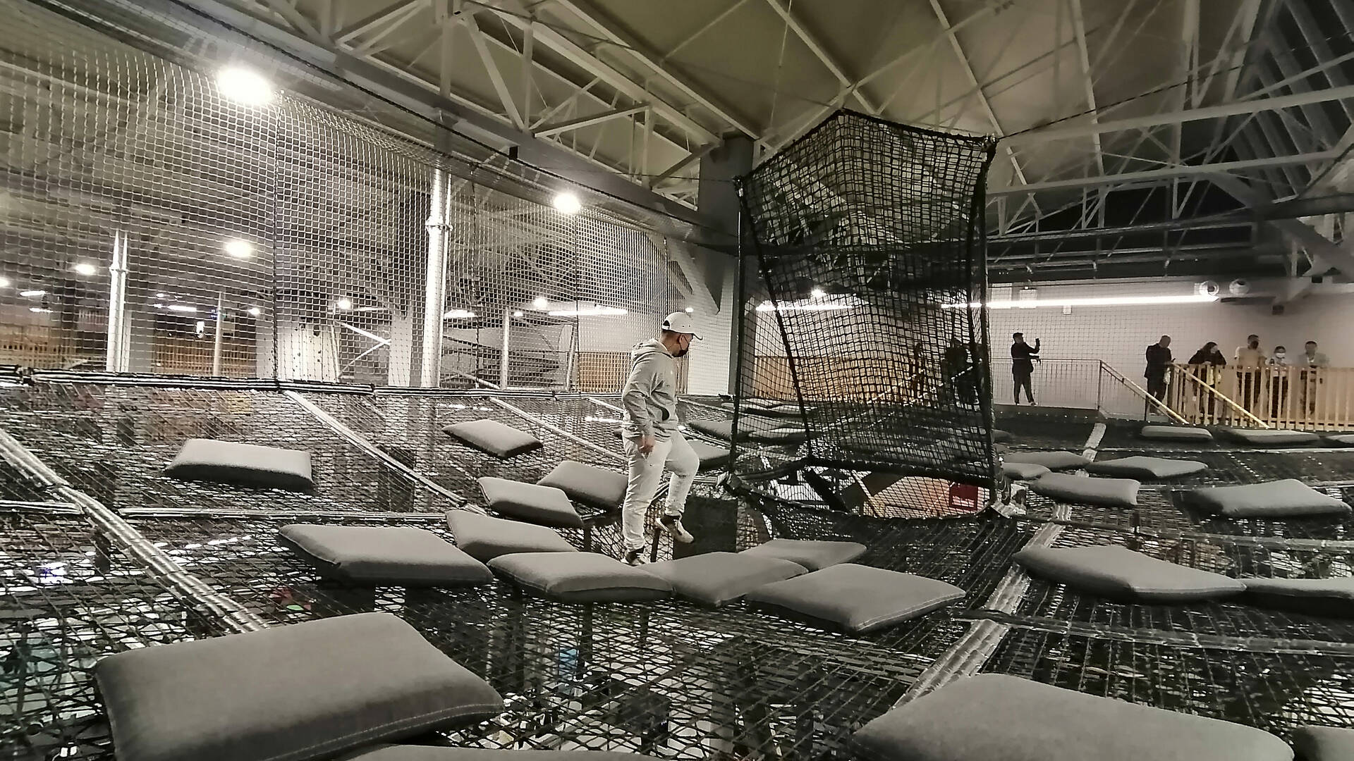 Kinezis, el centro deportivo y de entretenimiento para todas mas edades