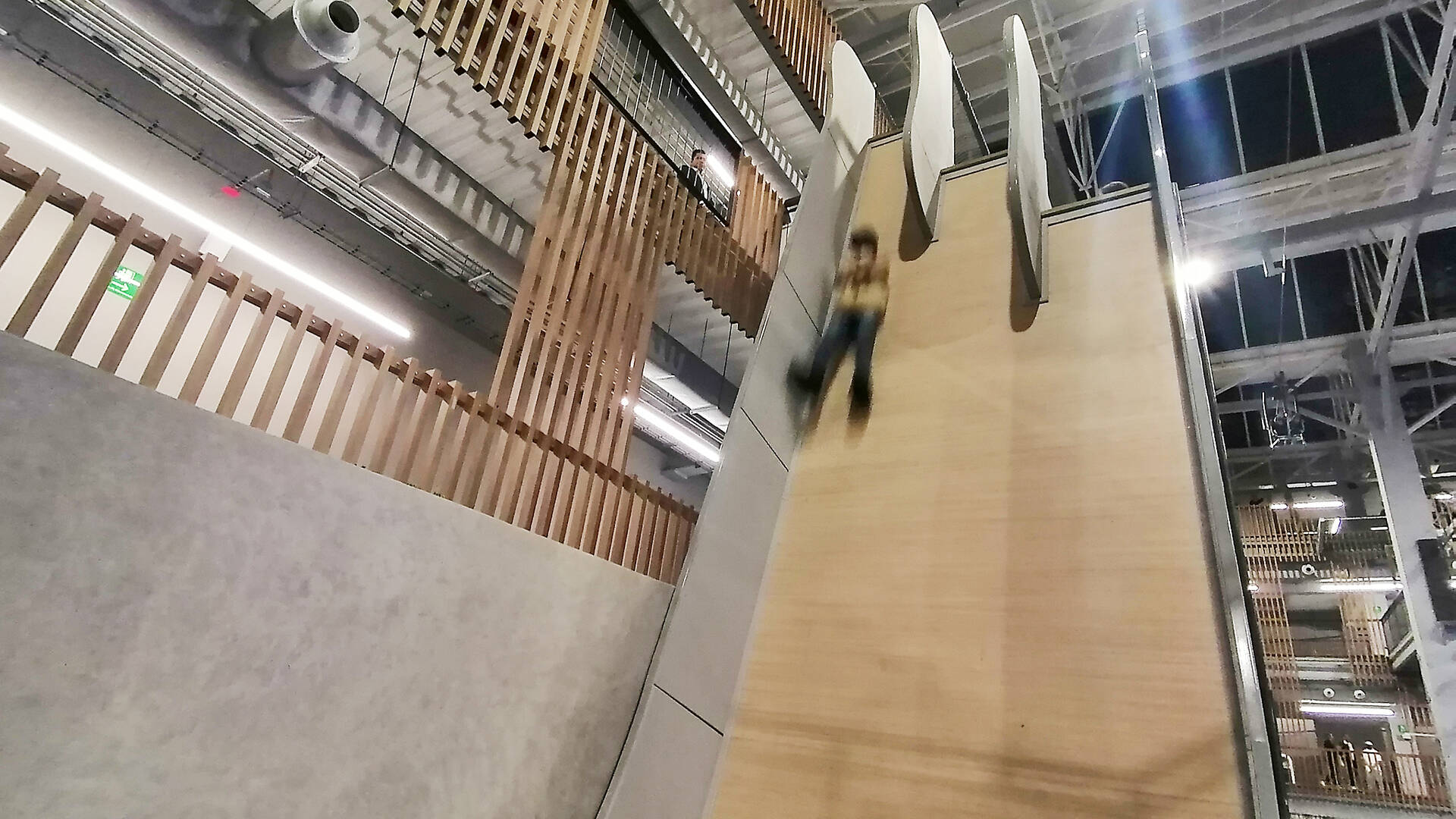 Kinezis, el centro deportivo y de entretenimiento para todas mas edades