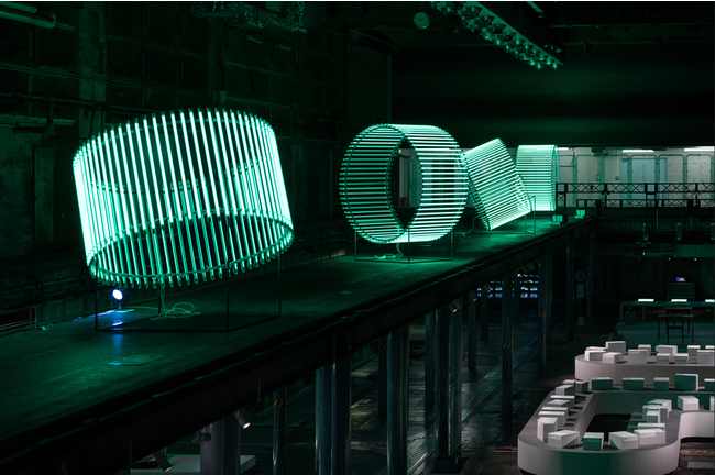 Static Lights: Tilt and Rotation | Art in Tokyo