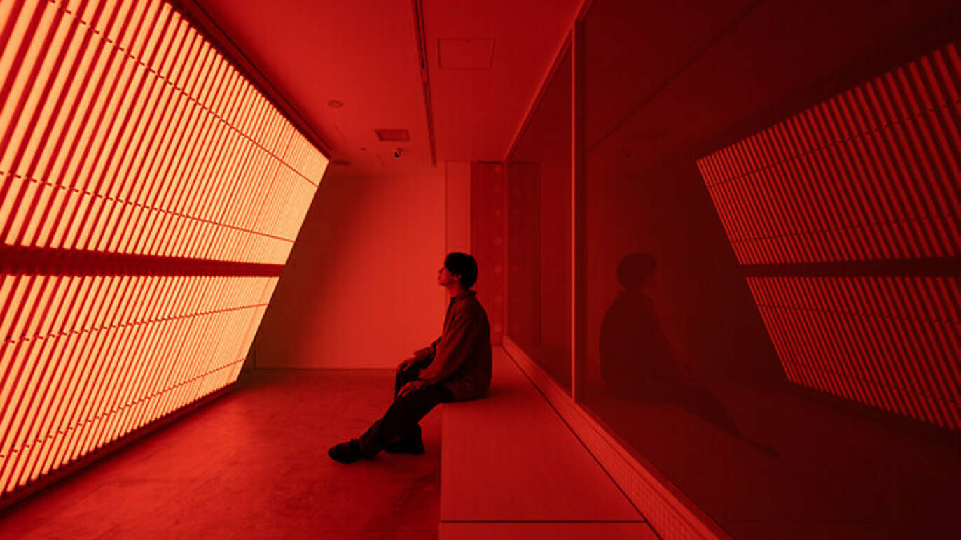 Static Lights: Tilt and Rotation | Art in Tokyo