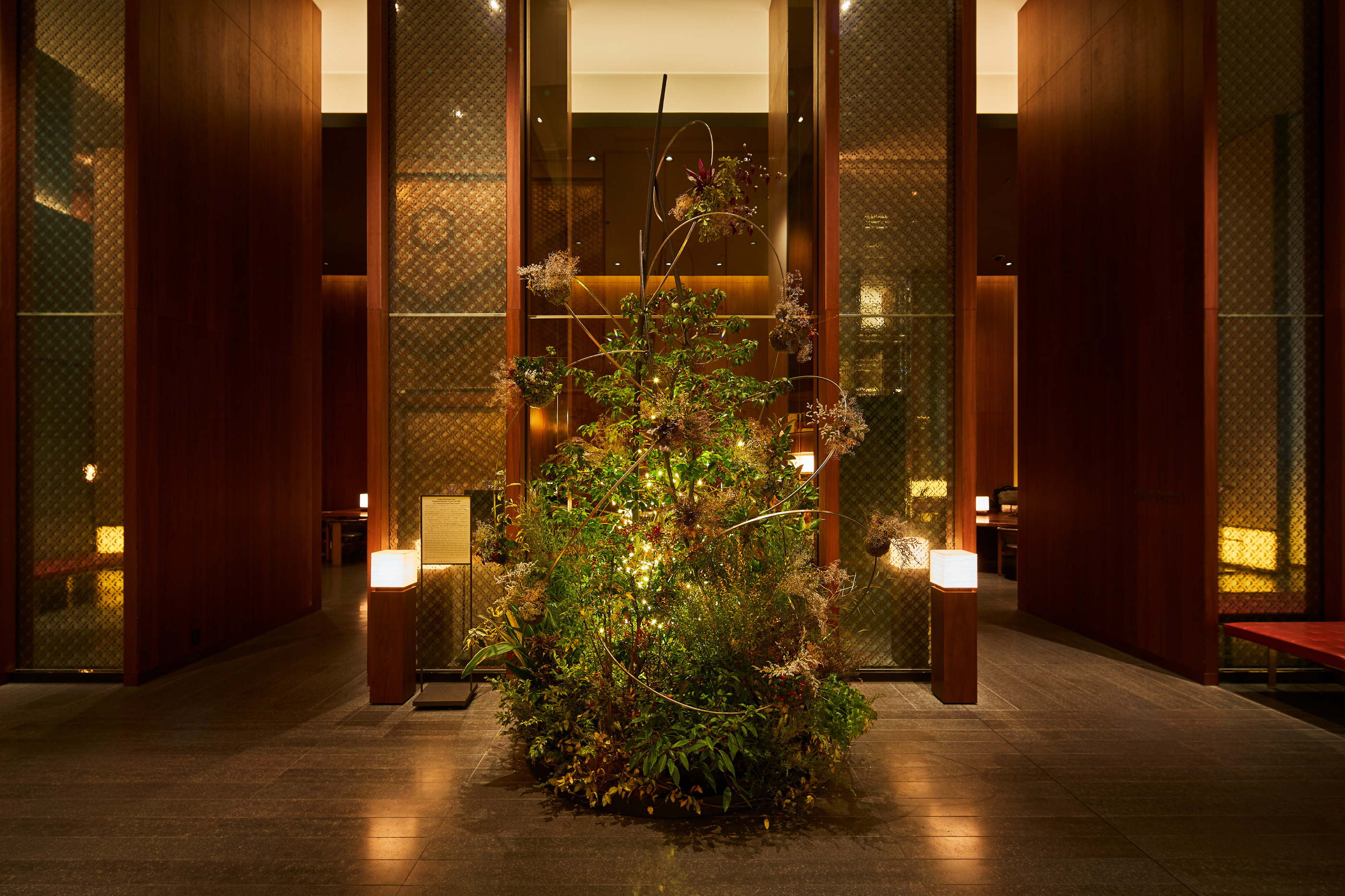 Andaz Christmas Tree 2022 ‘Celebrating the Cycle of Life’ | Things to ...