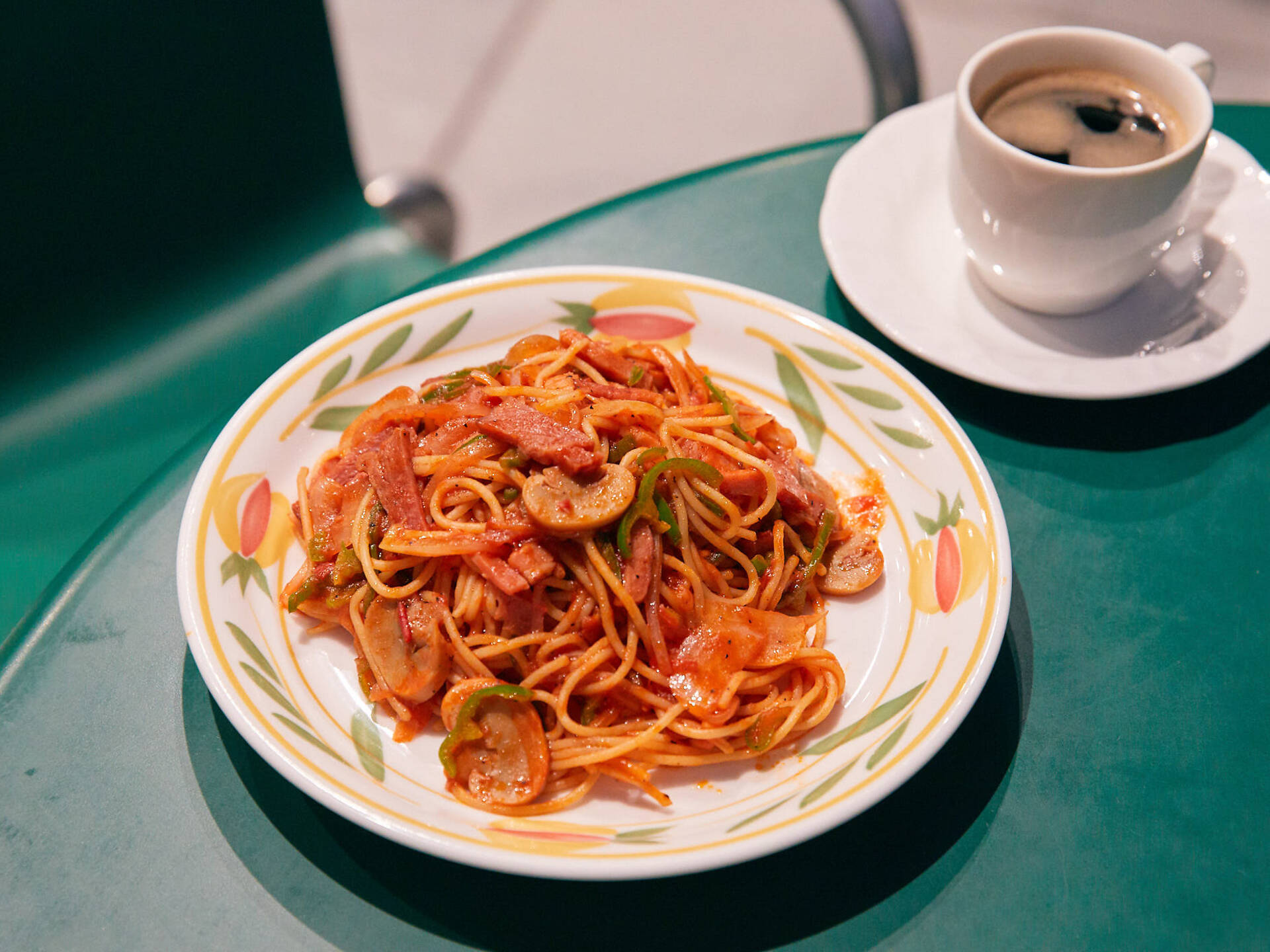 東京、図書館カフェ5選