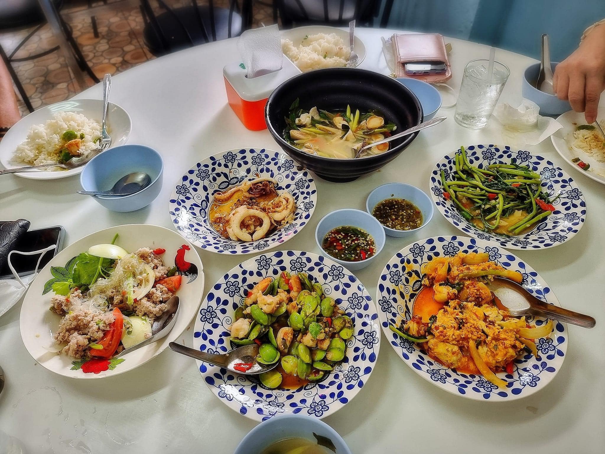 Ann Tha Din Daeng | Restaurants in Khlong San, Bangkok