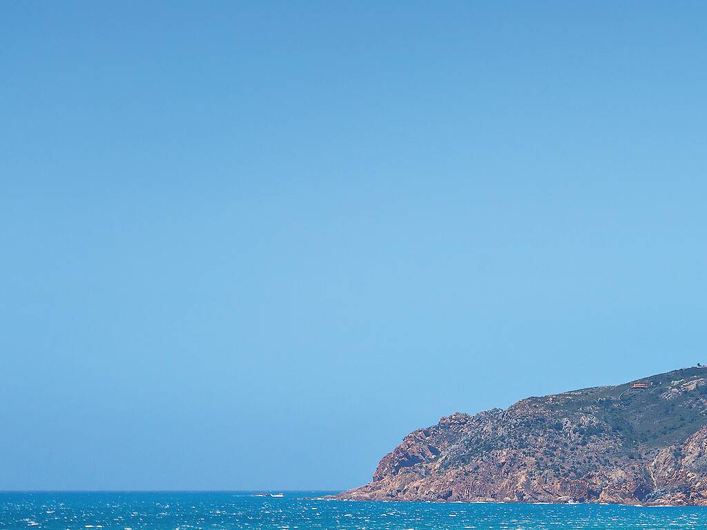 As melhores praias da Linha de Cascais para mergulhar este Verão
